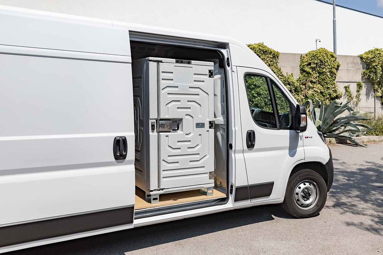 The New Coldtainer F0760 AuO | Coldtainer Canada